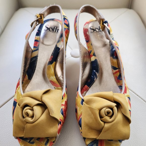 Sofft | Shoes | Sofft Canvas Woven Wedge Sandals Gold Pink Blue With ...